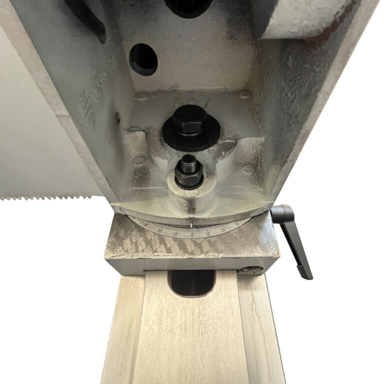 VM18L 5-1/2" x 20" Benchtop Milling Machine Variable Speed R8 Spindle